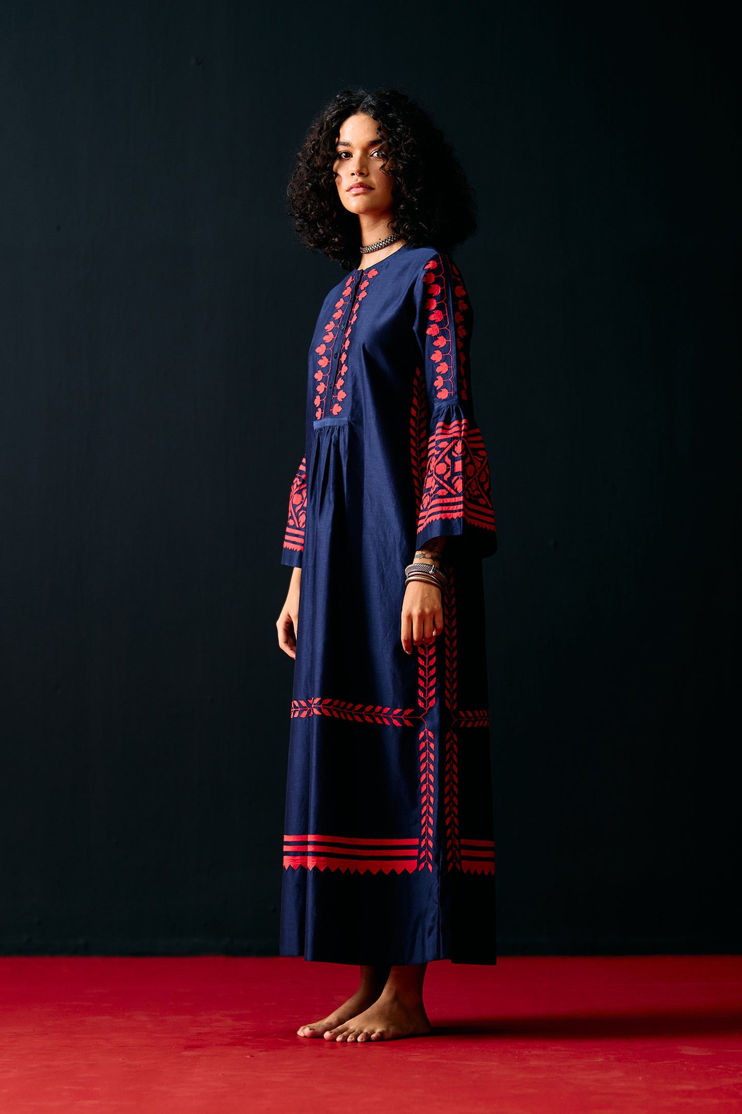 NAVY BELL SLEEVE APPLIQUE' DRESS – ikaibyraginiahuja.com